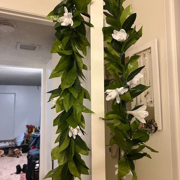 Traditional Maile Lei With White Tuberose (artificial) - Etsy