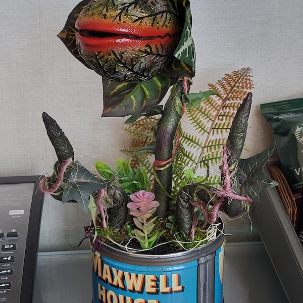 Audrey II / 2 Replica Movie Prop Little Shop of Horrors Halloween ...