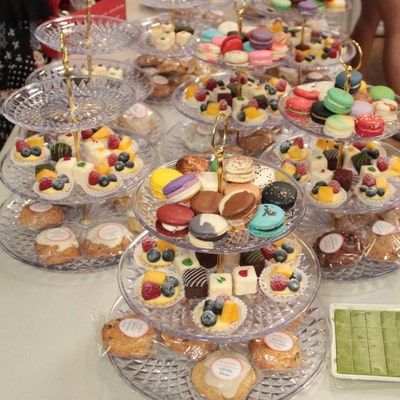 50 Pack Surprise Me French Macarons - Etsy