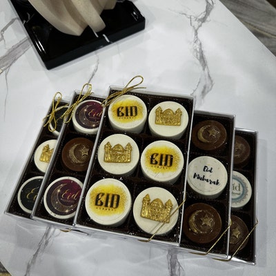 Half Dozen 6 Eid Covered Oreo Gift Box. Ramadan Oreo Boxes. Eid Gift ...