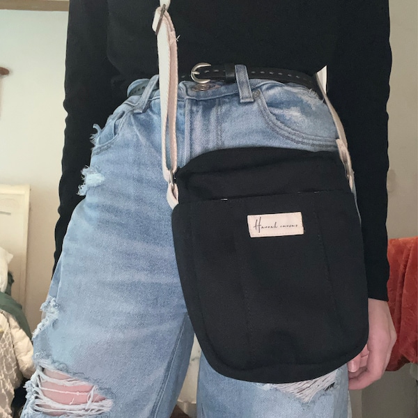 Cracker Canvas Crossbody Bag | Crossbody Purse | Shoulder Bag | Women ...