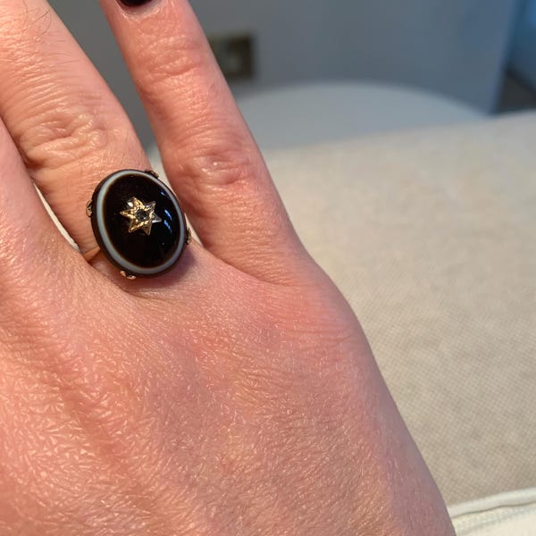 Antique, 18ct Gold Shield/heart Signet Ring (5.18g) Hallmarked, Chester ...