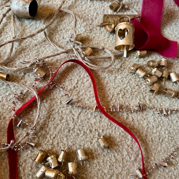 20 Tiny Fairy Bells, Miniature World, Diorama, Mini Craft Bells - Etsy