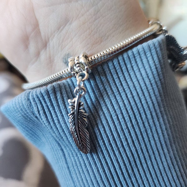 Sterling Silver Lips Charm, Kissing Lips Pendant, Fashion Makeup Charm ...