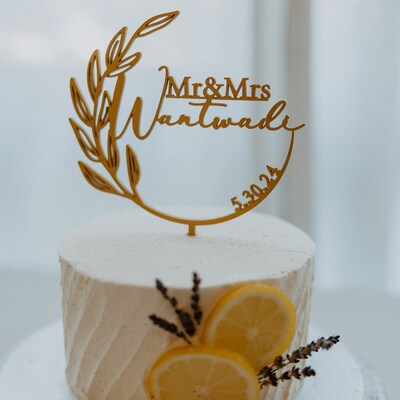 Gold Wedding Cake Topper, Personalized Wreath Wedding Cake Topper ...