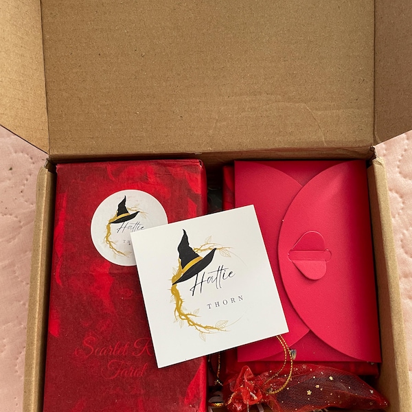 Scarlet Rose Love Tarot & Lenormand • 2 Deck Special Bundle • Hattie ...