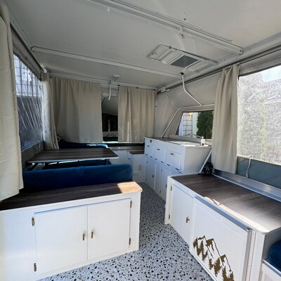 Gibbs Family Crest. Coat of Arms Svg. Heraldic Shield With 3 Poleaxes ...