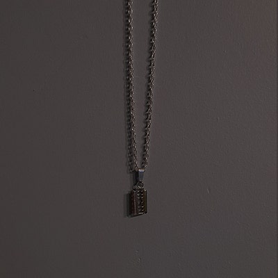 Razor Blade Silver Necklace & Pendent Emo Goth Cool Fashion Rock Tattoo ...