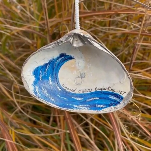 Hand Painted Seashell Ornament - Etsy Canada