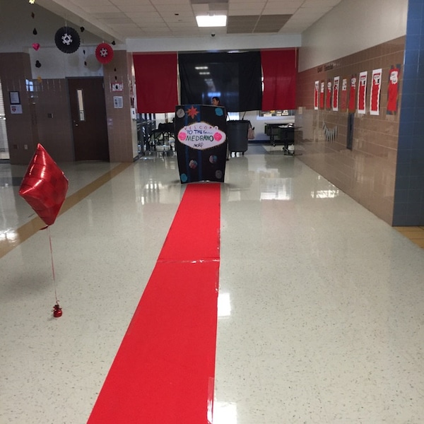 Red Aisle Runner/ Hollywood Party/oscar Ceremony Party/red Floor Runner ...