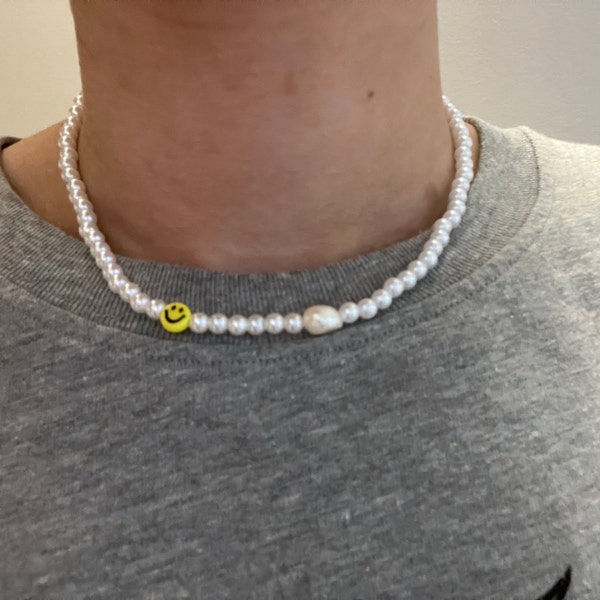 CH Smiley Pearl Necklace (calum Hood Dupe) - Etsy