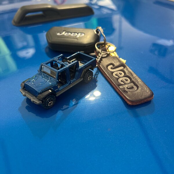 Jeep Gladiator Keychain - Etsy