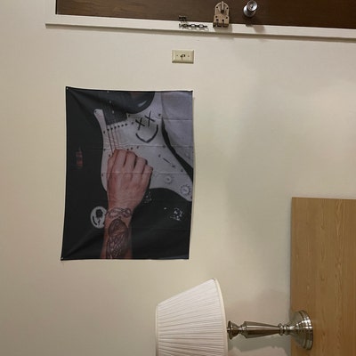 Robert Glizzy Wall Tapestry 100% Glizzy Meme Wall Hanging - Etsy