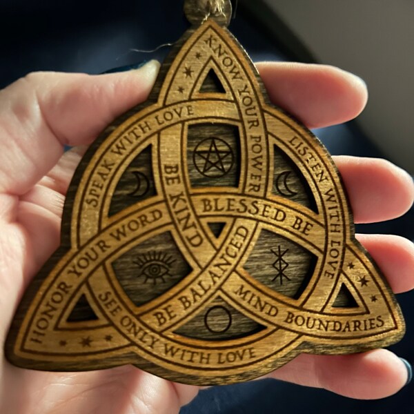 Four Point Witch Protection Knot Ornament Amulet - Etsy
