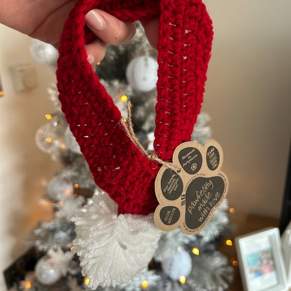 Christmas Dog Scarf With Pompom - Available in 4 Colour Schemes - Santa ...