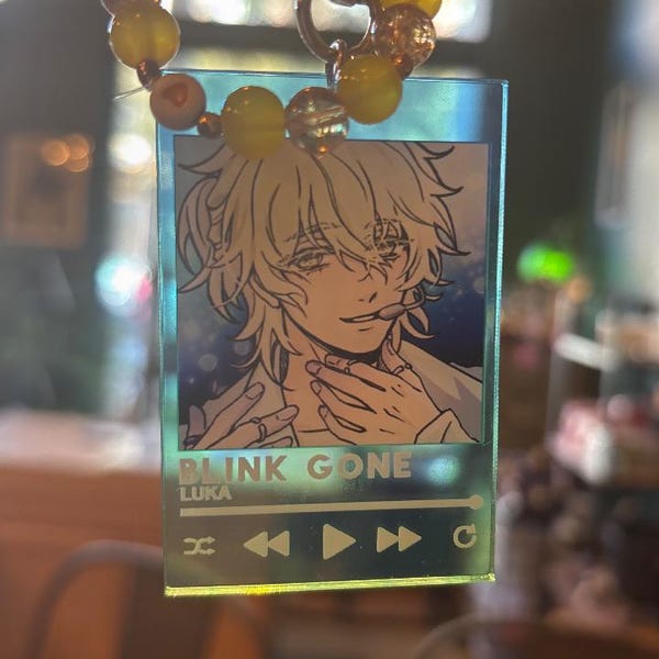 BLINK GONE Alien Stage Keychain Charms - Luka Till // Alnst Fan Art ...