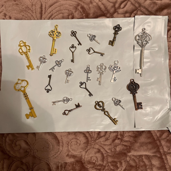 Bulk Replica Skeleton Keys Rare Vintage Antique Replica Charms Jewelry ...