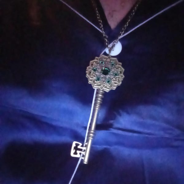 Emerald Swarovski Mayfair Witches Inspired Crystal Key Necklace: Gothic ...