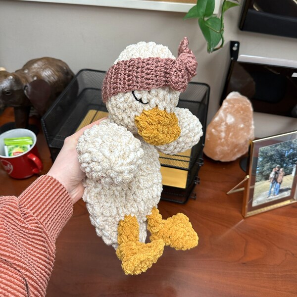 Duck Plushie | Stuffed Animal | Cozy Plushie | Della Duck | Crochet ...
