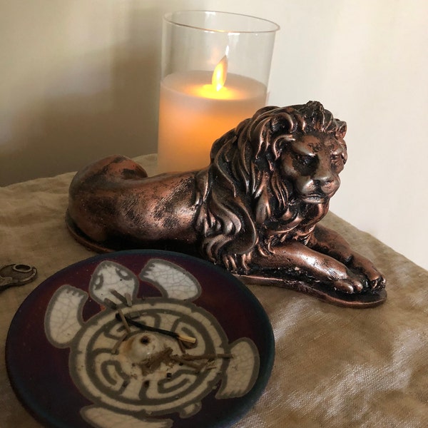 Egyptian Goddess Cleopatra Statue With Leopard Love Sculpture God ...