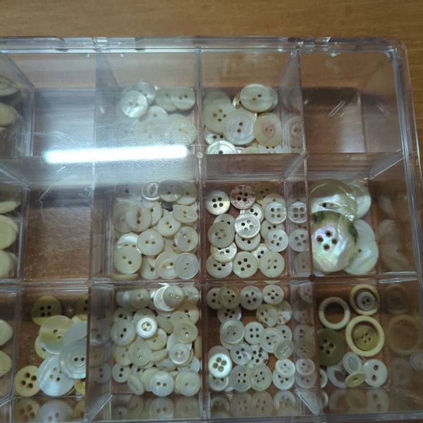 Six (6) Dutch, Holland Woman, Metal Buttons. Measure Approx 7/8" and ...