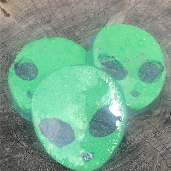 Alien Head Plastic Mold or Silicone Mold, Bath Bomb Mold, Soap Mold ...