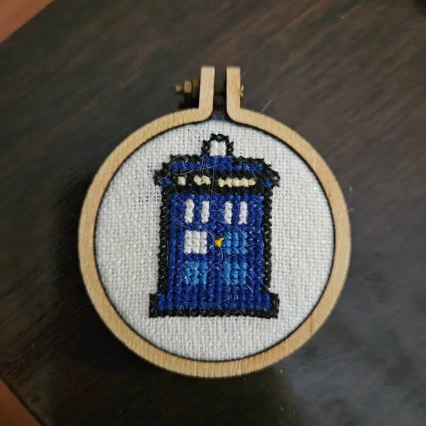 TARDIS Sprite - Dr Who Cross Stitch Pattern Download - Etsy