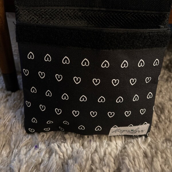 Formline Smell Proof Cross Body Shoulder Bag With Straps, Carabiner and ...