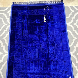 Personalized Thick Padded Velvet Prayer Mat, Premium Quality Prayer Rug ...