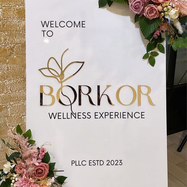 White Acrylic Wedding Sign With 3D Gold Mirror Names - Wedding Welcome ...