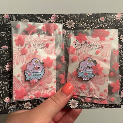 Arctic Monkeys Heart Enamel Pins. AM Soft Enamel Pin Badge - Etsy