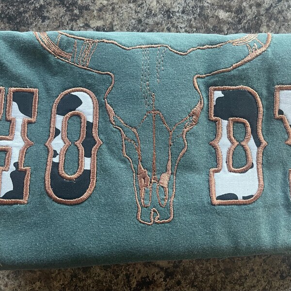 Comfort Colors® Embroidered Appliqué Howdy T-shirt With Cow Skull ...
