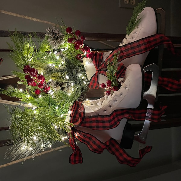 Choice of 1 or 2 Skates-vintage Ice Skates-winter Ice Skate Door Hanger ...