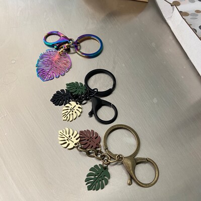 Monstera Keychain, Three Monstera Leaf Charms Black, Silver, Gold ...