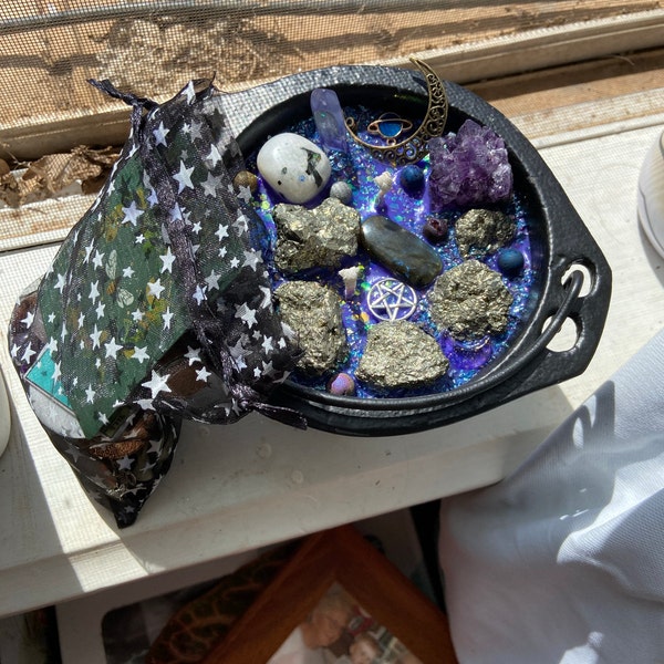 Cosmic Witch Large Cauldron Candle - Etsy