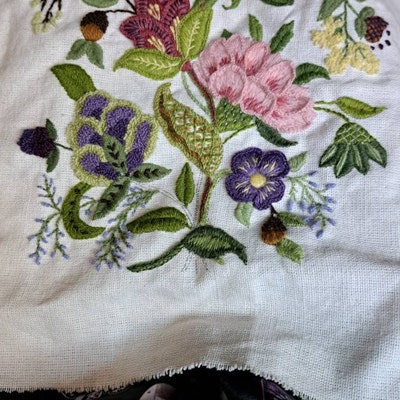 Crewel Embroidery Kit for Beginners Entitled 'kim' - Etsy