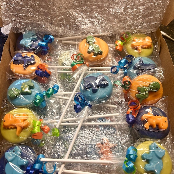 Dinosaur Oreo Cookie Pop / Dinosaur Birthday Party Favor / Chocolate ...