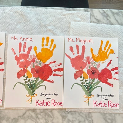 Flower Handprint Craft Art, Printable for Mom or Grandparents Handprint ...