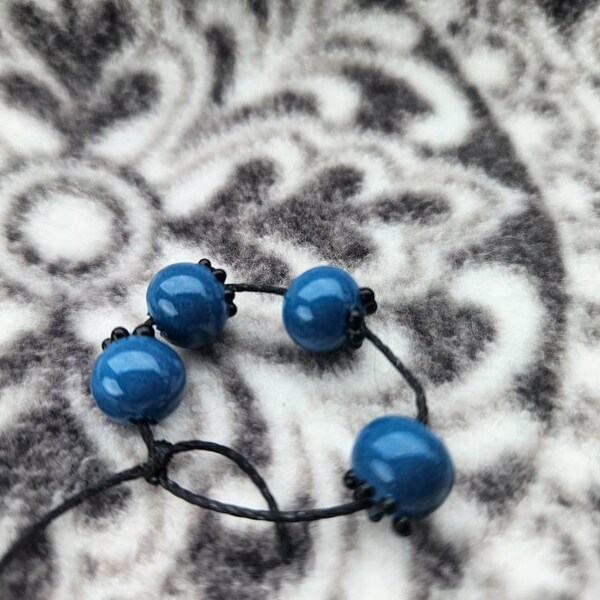 SUPER SPECIAL RASPBERRIES Glass Beads, 11mm Faery Raspberries Limited ...