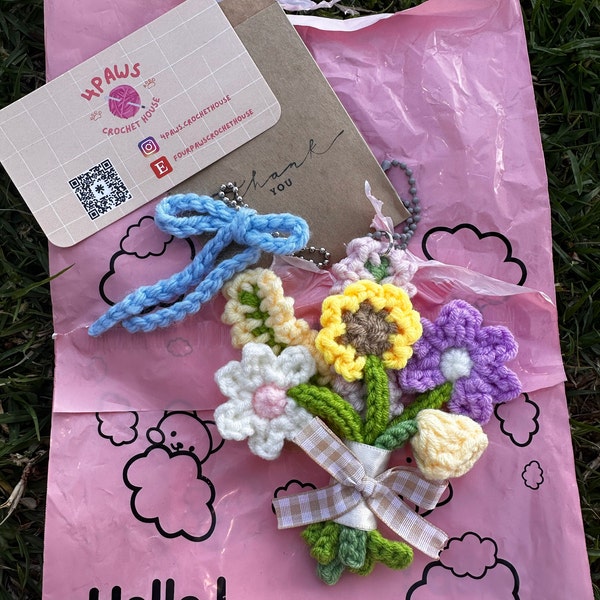 Crochet Mini Bouquet Keychain, Mini Flowers, Crochet Flowers, Cute ...