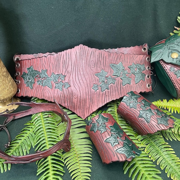 Leather Acorn Belt Bag: LARP Cosplay, Forest Fae, Wood Elf - Etsy