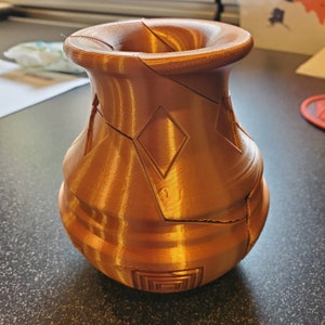 Breakable Vase STL File for 3D Printing, Video Game Inspired Magnetic ...