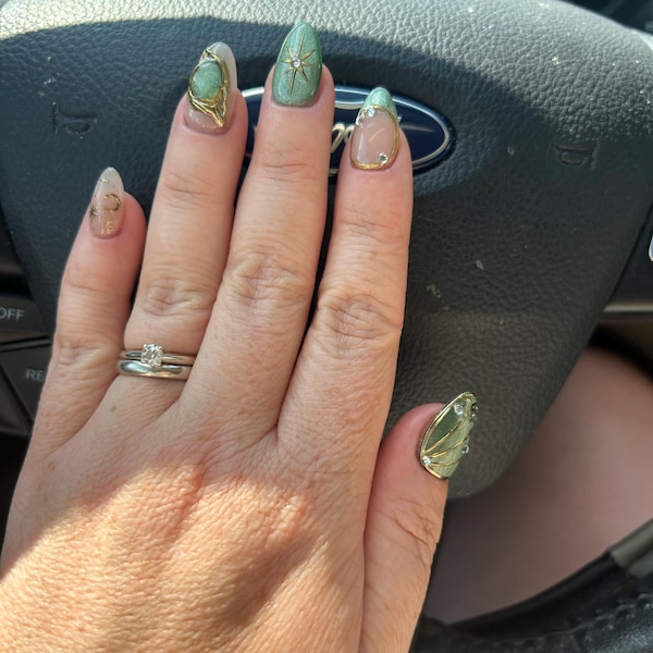 Summer Cat Eye Green Press on Nails Short Almond Nails/glitter Nails/sparkle Nails/butterfly ...