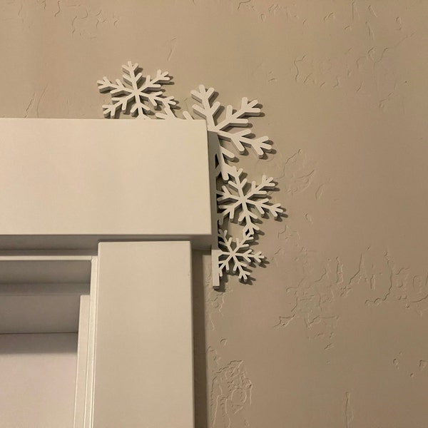 Snowflake Door Corner| Left or Right Side - Etsy