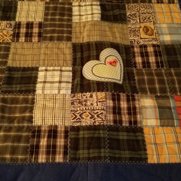 Log Cabin Patchwork Mini Quilt or Table Topper in Burgundy and Green ...