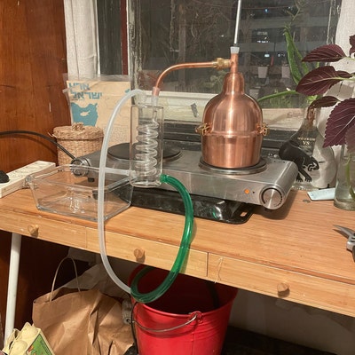 Alembic Distiller for Essential Oils & Hydrosol in Copper With Glass ...