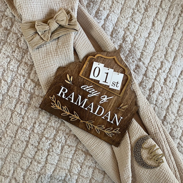 Ramadan Wood Calendar - Etsy