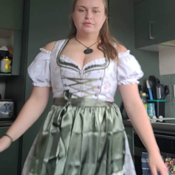 Oktoberfest Dirndl Dress Bavarian Costume For Festivals Parties