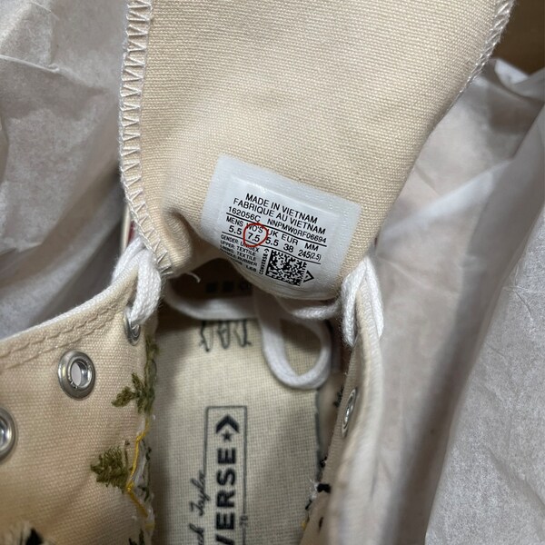 Embroidered Converse/converse High Tops Garden of Chrysanthemums ...