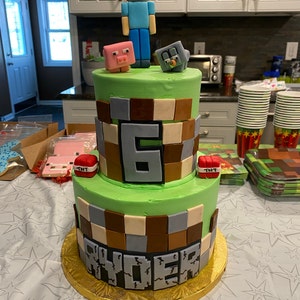 Handmade Edible Fondant RV Camping Cake Topper Set - Etsy